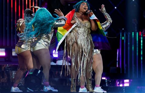 Lizzo Accused Of Sexual Harassment And Fat Shaming Arianna Davis