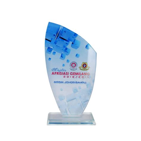 Buy Quality Cr8220 Exclusive Crystal Glass Awards At Sapiens Trophy