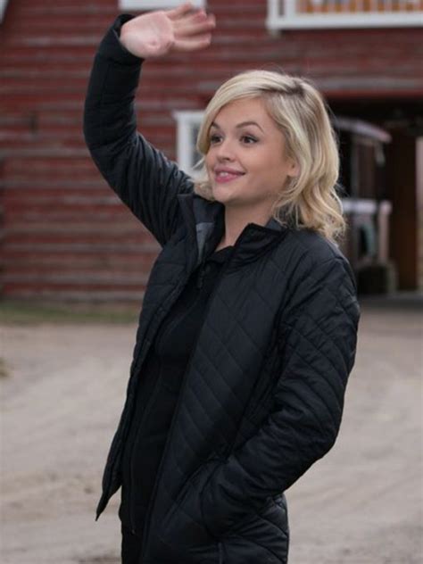 Jessica Amlee Heartland Mallory Wells Black Jacket The American Outfit