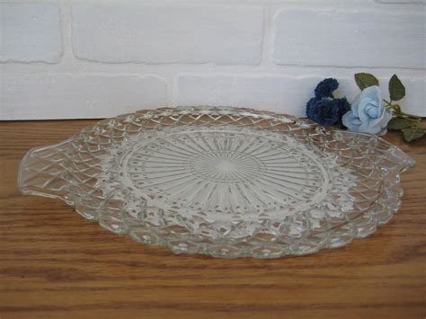 Vintage Glass Cake Plate With Carrying Handles Scalloped Etsy