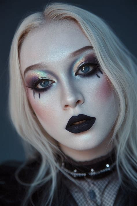 22 Vampire Inspired Goth Makeup Ideas Gloomy Girlz