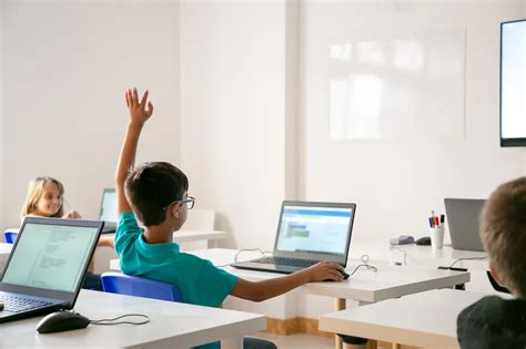 How Technology Makes School Testing Easier How Technology Makes School Testing Easier