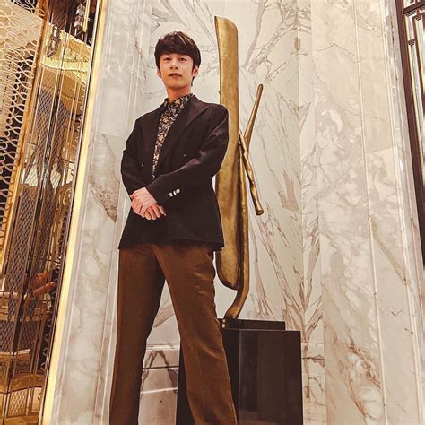 中丸雄一さんのインスタグラム写真 中丸雄一instagram「まだあるマカオの思い出写真。 ホテルのお店からも誕生日お祝いしてもらった