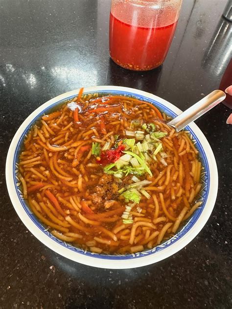 台北人真的不知道米粉羹嗎 剛上台北的時候很想吃所以問了台北的同事 結果他們都不知道米粉羹是什麼 後來問了年紀比較大土生土長的台北人