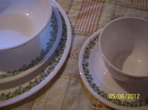 Vinyage Corelle Crazy Daisy Pattern Setting By Propicksoftheozarks 35 99 Luckily I Already
