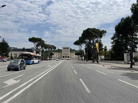 Cosa Vedere A Tirana In Un Giorno Trottole In Viaggio