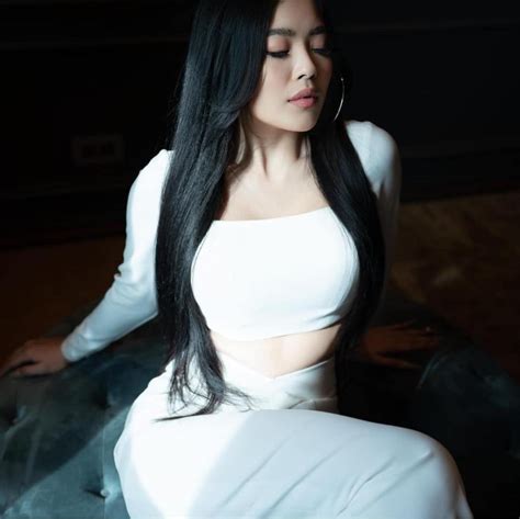 အိပ်ကြပီလားကာကာဒို့ရေ🫶🏻💋 Body Fit Set လေးတအားမိုက်ကာလာ ၃ ရောင်လာတယ် မင