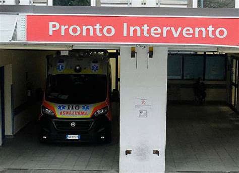 Santarcangelo Sviene Nei Pressi Dell Ospedale Niente Soccorso Se Non Chiamate Il