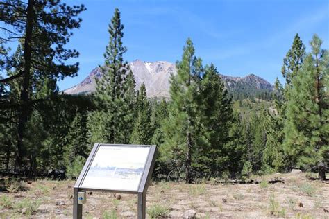 Hiking Devastated Area Interpretive Trail Lassen Volcanic National