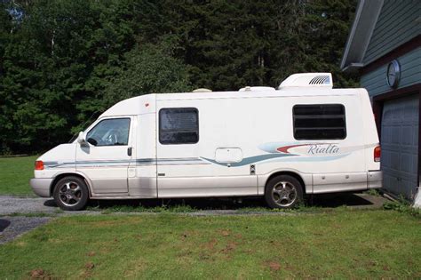 2005 Used Winnebago Rialta 22qd Class B In New Hampshire Nh