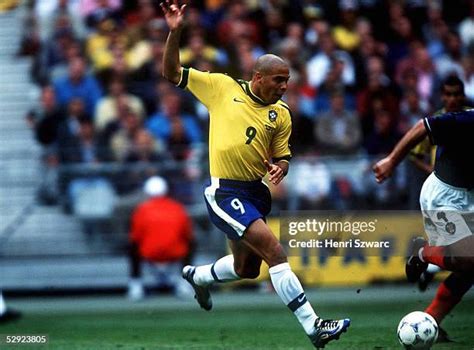 Ronaldo Nazario 1998 Photos And Premium High Res Pictures Getty Images