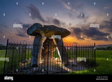 Kits Coty Megalith Near Aylesford Kent Part Of The Medway Megalithic