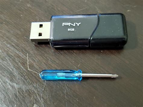 The Tiny Phillips Head Screwdriver Compared To A Flash Drive R Mildlyinteresting