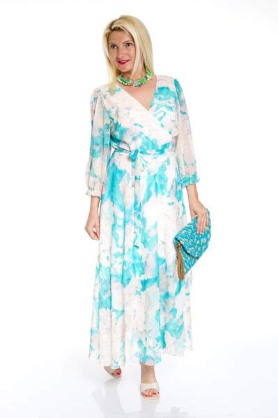 Stilīgas Svētku Un Ikdienas Kleitas Sievietēm