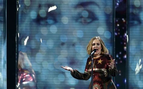 Adele Tells Concert Crowd I Dont Know If I Will Ever Tour Again”