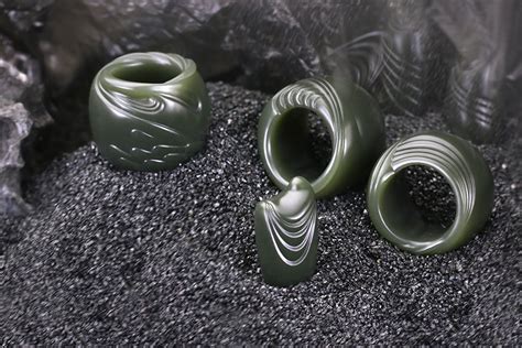 臻品丨北斗七星君扳指套装新疆和田青玉籽料邀您共和田玉鉴定保养知识大全 藏玉网
