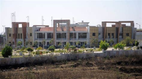 Bhopal News एनआइसी के दोनों पोर्टल का सर्वर सुस्‍त वाहन रजिस्‍ट्रेशन