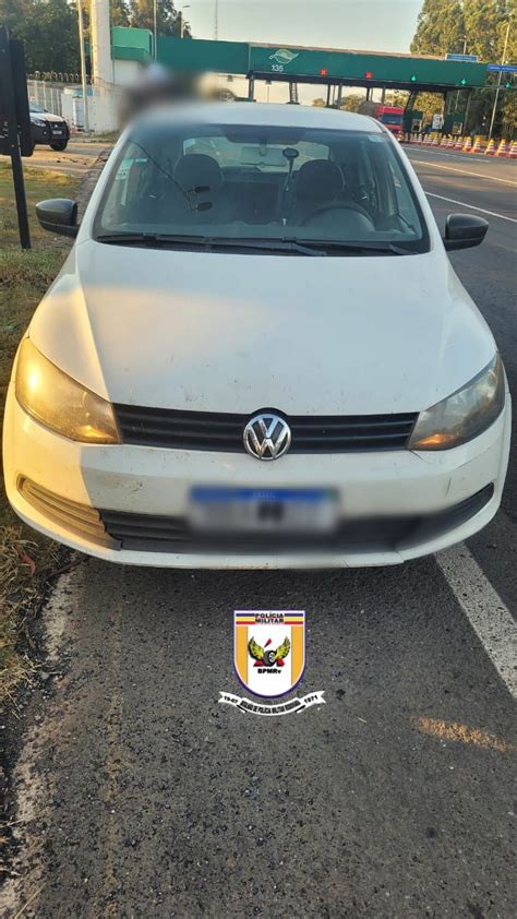 Motorista é Preso Após Adulterar Placa De Carro Com Fita Isolante E
