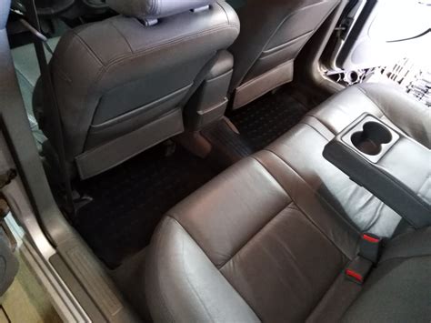 Новые коврики в салон — Suzuki Reno, 2 л, 2004 года | расходники | DRIVE2