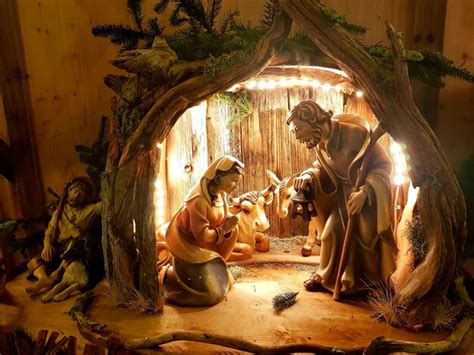 Premium Photo Statue Of Tree