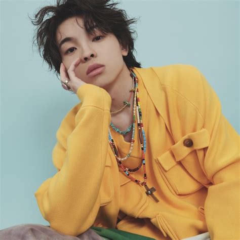 Imase、待望の1st アルバム『凡才』がついにリリース。どこにでもいる青年だった彼の 凡才なりの戦い方”とは｜glitter