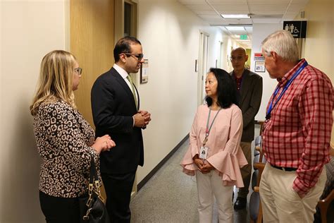 Lt Gov Visits Id Clinic
