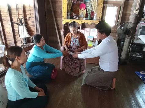 ဂွမြို့နယ်၊ မြို့ပေါ်ရပ်ကွက်များတွင် အသက် ၈၅ နှစ်အထက် သက်ကြီးဘိုးဘွားများအား လူမှုရေးပင်စင် ထောက