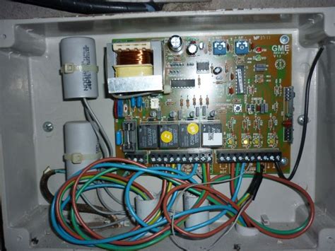 Mi Port N Automatizado De Dos Hojas Marca Seg No Cierra Bien Yoreparo