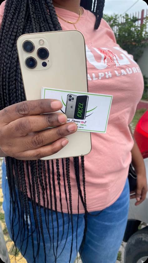 Excelphones Satisfied Customer With Her Iphone 12pro Max 📍spanish