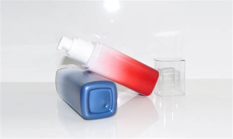 China Tb14 Square Plastic Cosmetic Lotion Pump Bottle Fine Mist Sprayer Bottle Manufacturers