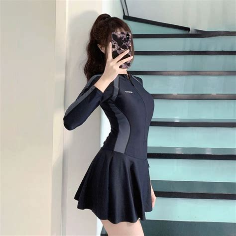 台灣現貨 連身泳衣 長袖泳衣 學生泳衣 泳衣女 泳衣保守 遊泳衣女 防曬 初學者 全身 遮肉泳裝 溫泉泳衣 小胸泳衣 蝦皮購物