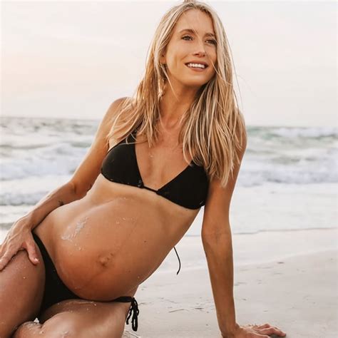 What A Beautiful Woman Even Pregnant Shes A Banger R