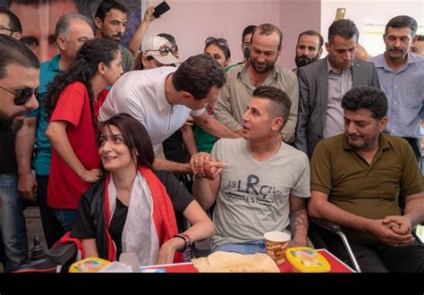 دیدار بشار و اسماء اسد با مجروحان و فرزندان شهدای سوری تصاویر تسنیم
