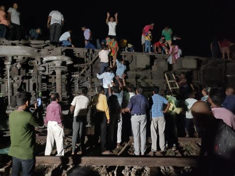 Odisha Train Accident ओडिशा ट्रेन हादसे के बाद कई ट्रेनें रद्द कइयों