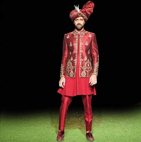 Inspirations Trends To Steal From Pakistani Grooms