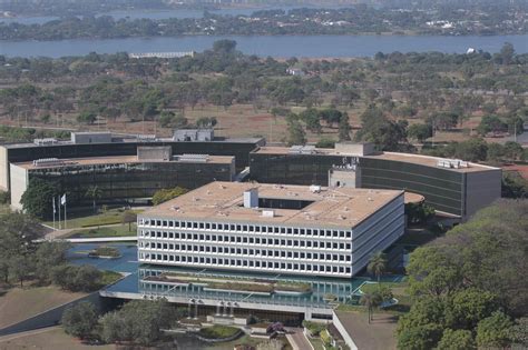 Tcu Forma Maioria Para Aprovar Edital Do 5g Mas Pedido De Vistas Adia