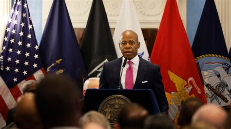 Nyc Mayors Phones And Ipad Seized By Fbi Report Says