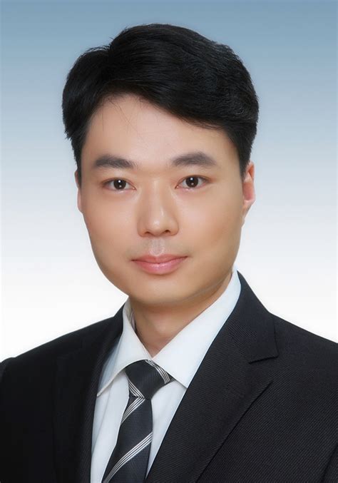达观数据创始团队斩获“上海市五四青年奖章”与“智慧工匠一等奖” 丨 达观动态 达观数据 企业大数据技术服务专家