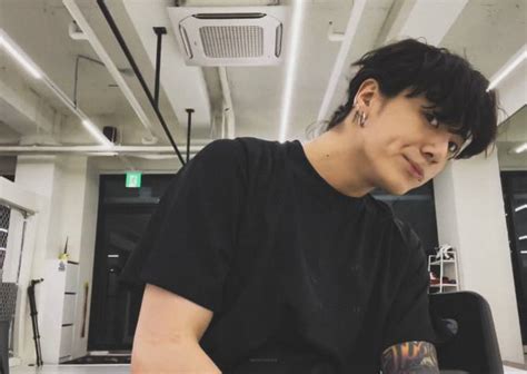 Bts Community Post To정국씨🐰 정국씨 왜 라이브 온다고 먼저 말하지 않았나요 정말 불쌍하다나는 당신을