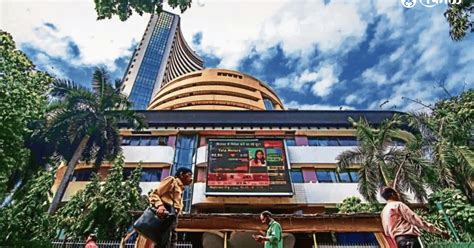 Share Market Opening शेअर बाजारात तेजी सेन्सेक्स 65 270च्या वर या