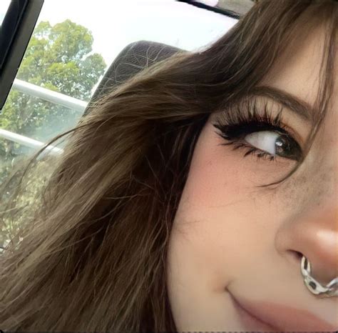 Hannah Owo Макияж в стиле твигги Легкий макияж для глаз Макияж глаз
