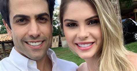 Bárbara Evans comemora noivado sou a mulher mais feliz do mundo Estadão
