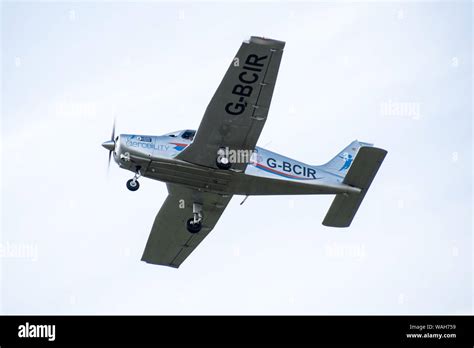 Piper Pa 28 Warrior Hi Res Stock Photography And Images Alamy