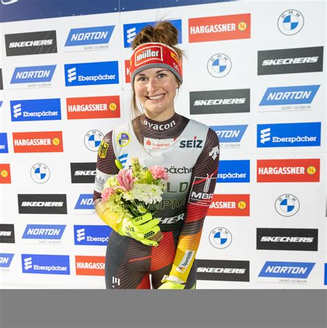 Julia Taubitz Back On Track For Success Two American Women On The Po