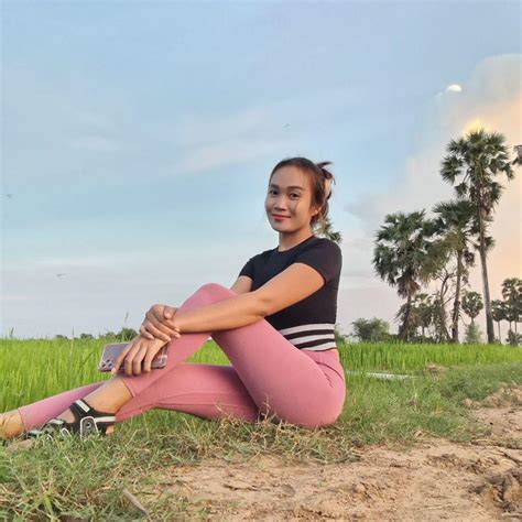 ស្រីពៅ Beauty Store