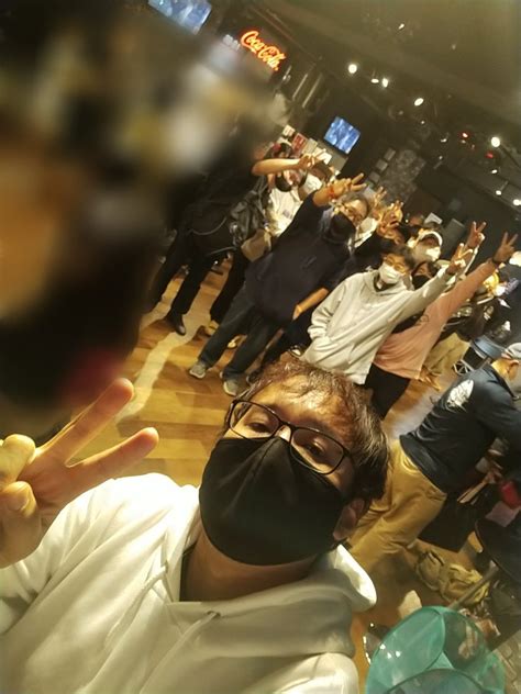 りょーた On Twitter そういえば、昨日の物販の終わりぐらいに撮ったオタク達