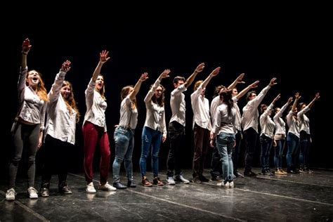 Elena Dragonetti Il teatro ragazzi non é di serie B Noi facciamo