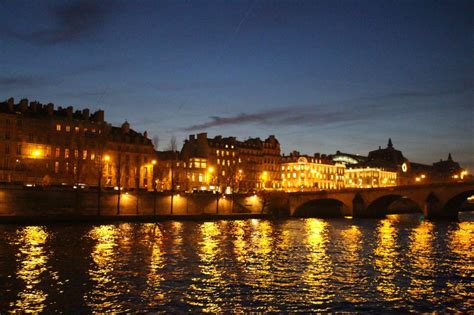 센 강 위의 낭만을 즐기는 파리 바토무슈 유람선 두피디아 여행기