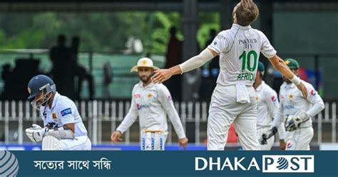 ব্যাটিংয়ে বোলিংয়ে প্রথম দিন পাকিস্তানের