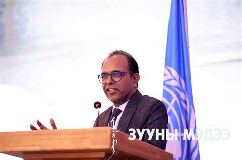 ФОТО Уур амьсгалын өөрчлөлттэй тэмцэхээр хүүхэд залуус чуулав